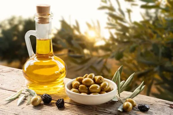 11 manieren om olijfolie te gebruiken | MAX Magazine